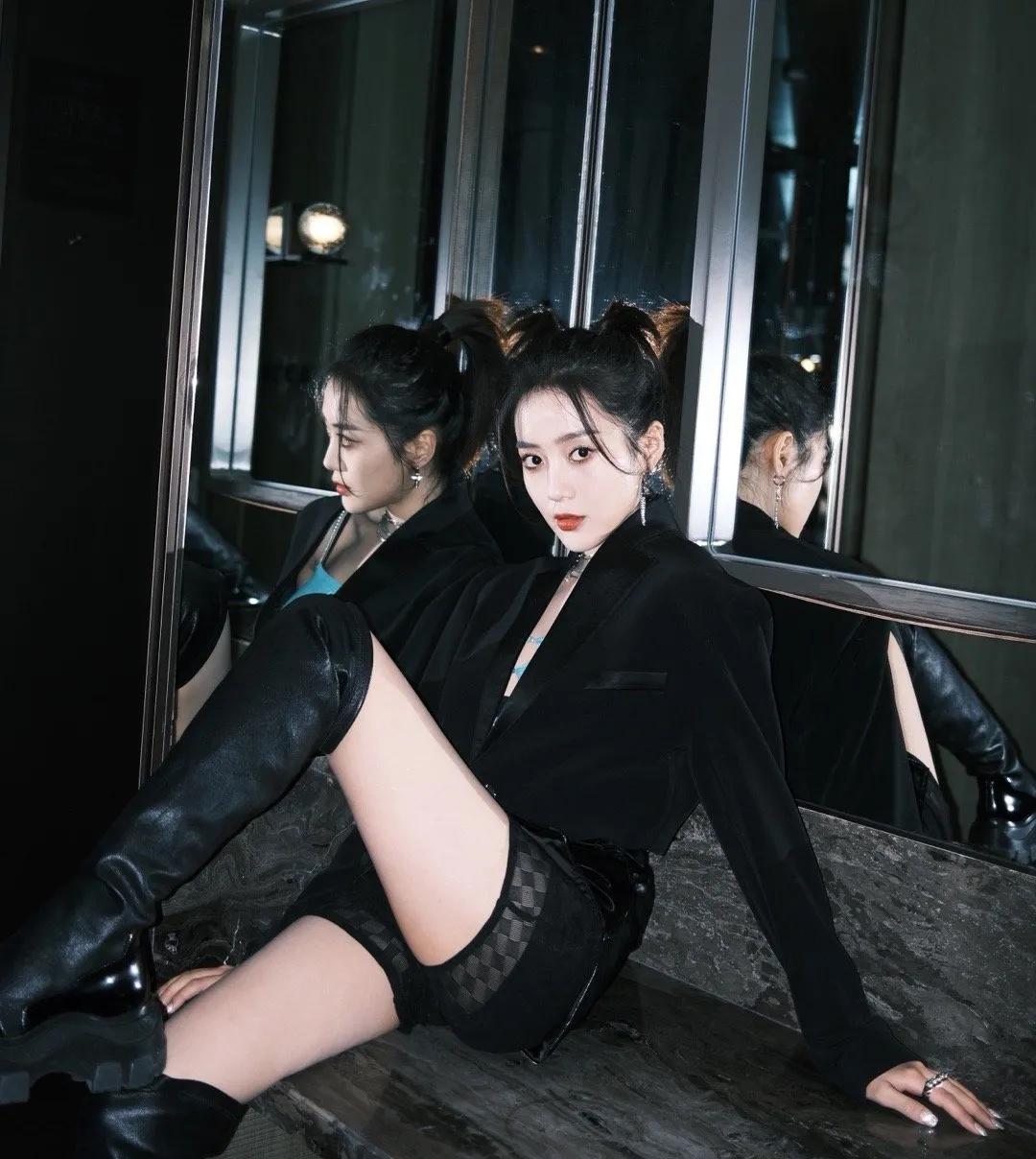 "Gege" Wang Ziwei after the Ninth Five-Year Plan - iNEWS