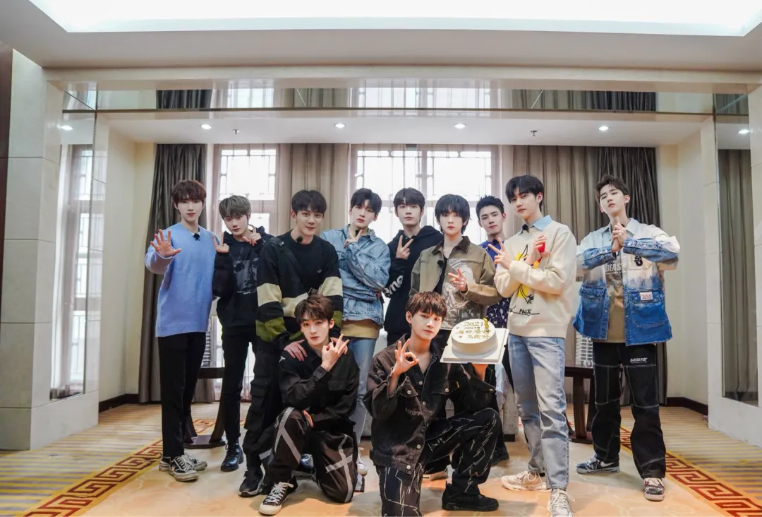 Yi Yang Qianxi Zhou Dongyu is still avoiding suspicion?Gong Jun's new play cuts leeks?Is R1SE ...