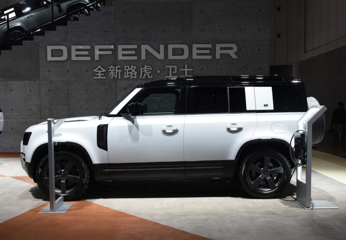 Not only fuel-efficient but also off-road, the 22-year-old Land Rover ...