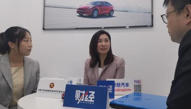 Tao Lin, vice president of Tesla, responded to the female car owner's ...