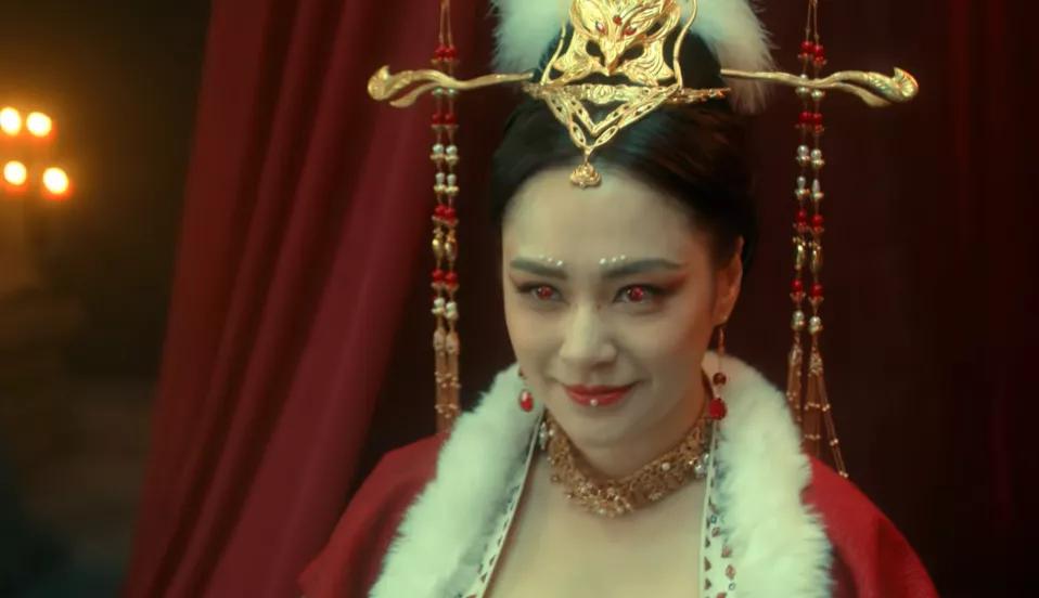 The fleshy Gillian became the most ugly and fat daji, and Wang Wang bowed his head when he saw ...