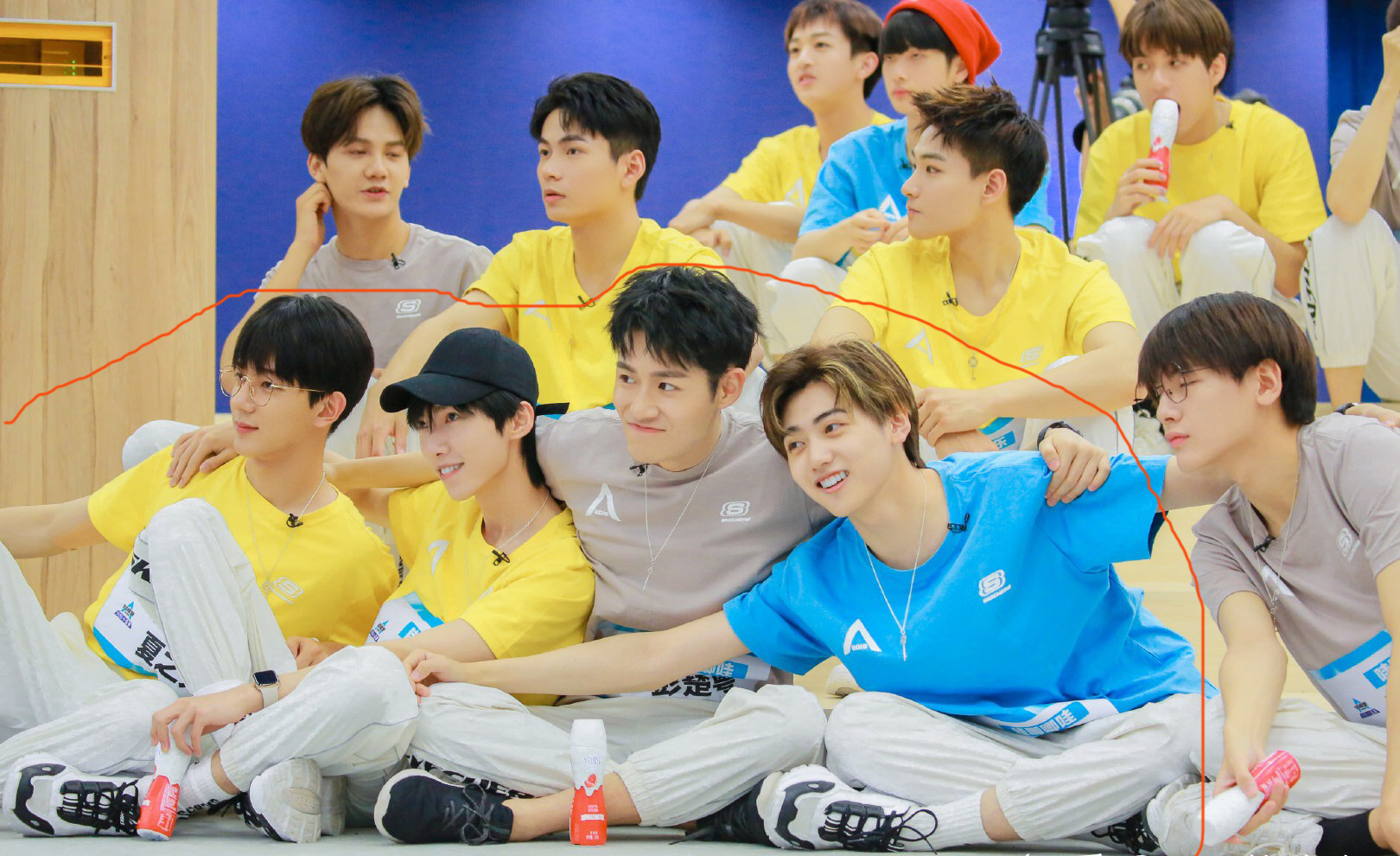 Is x Jiu Youth Group expected to return?Yanxu Jiaxiazhiguang's Weibo ...