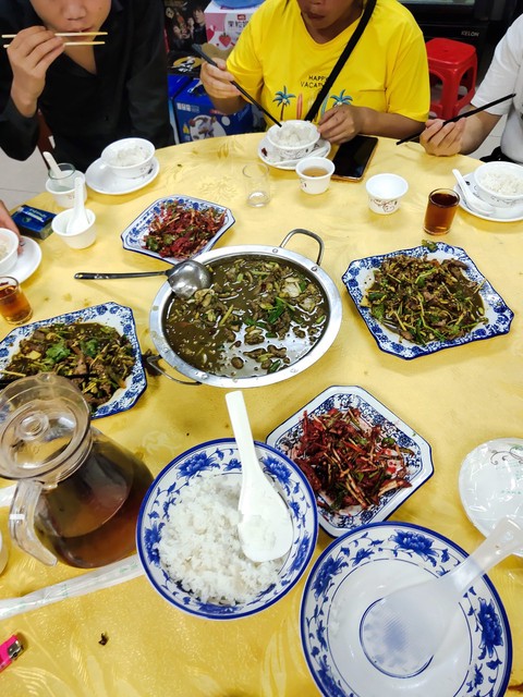 A delicacy: cow dung (cow deflated) - iMedia