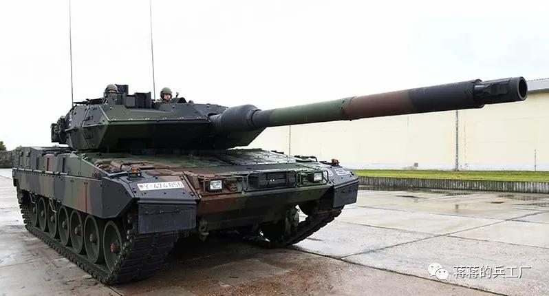 Active defense is in progress!The Leopard 2A7 tank was successfully ...