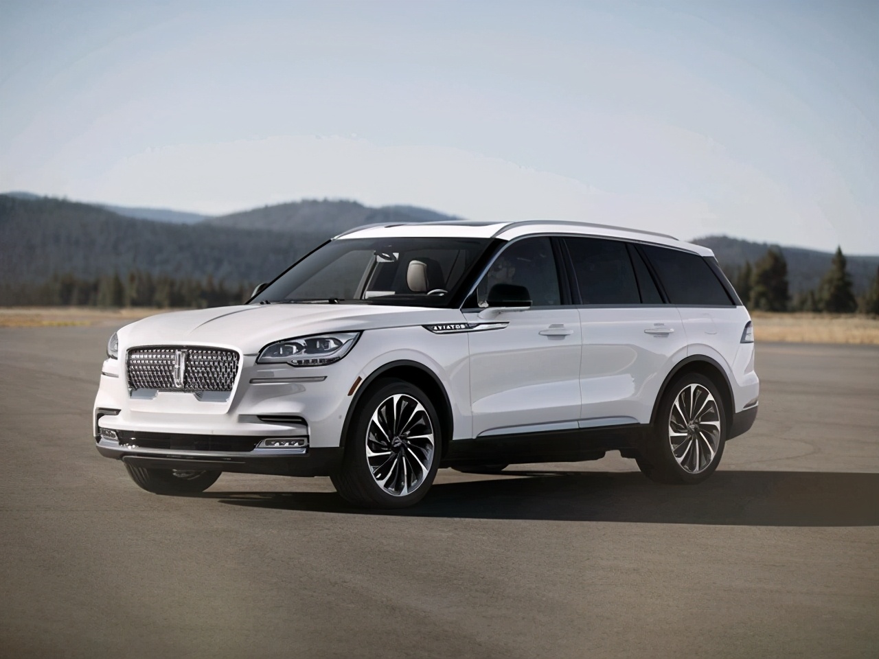 After driving the Lincoln Aviator and then switching to the Mercedes ...