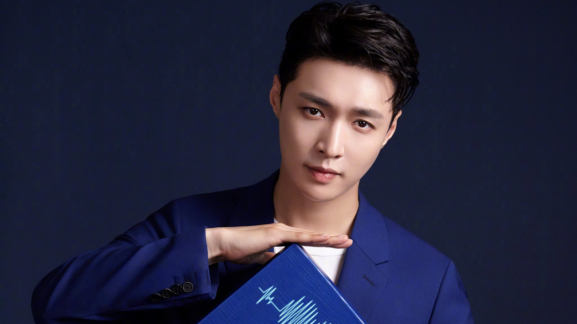 Big entertainment news: Zhang Yixing, Zheng Shuang, Wang Linkai, Hou ...