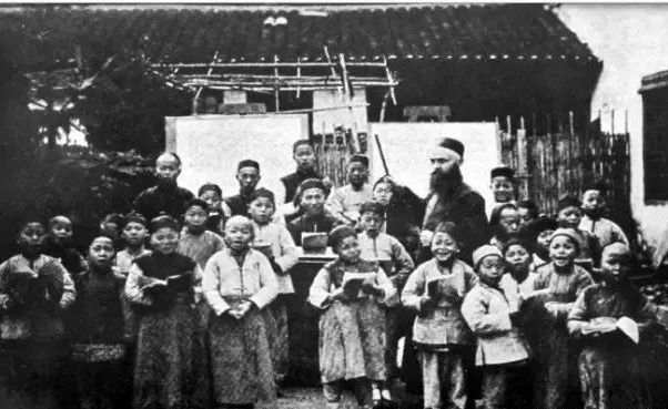 The 10 firsts of missionaries in Chinese history - iNEWS