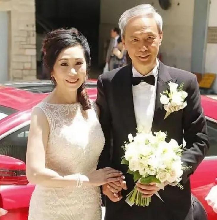 68-year-old "Huang Yaoshi" complains that TVB squeezes old celebrities, young actors have no ...