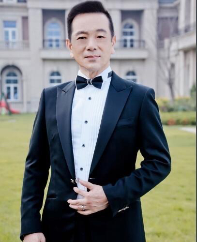 Zhang Chenguang's recent photos have prominent big belly. He is still ...
