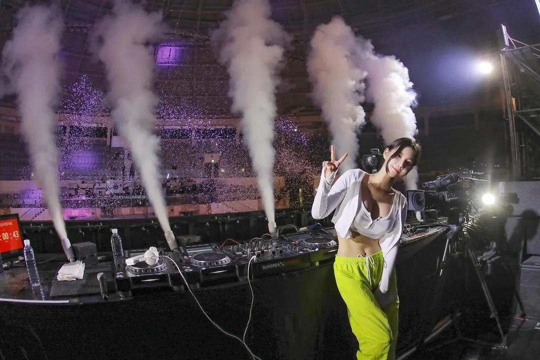 Inventory of the top five beautiful Korean DJs, with all styles available - iNEWS
