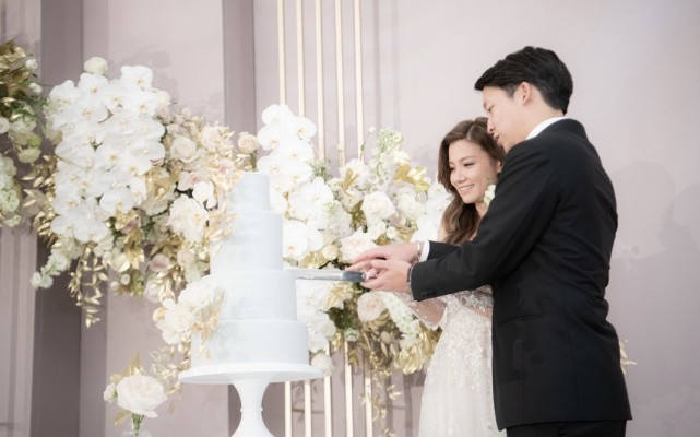 The wedding scene of Zhu Lingling's stepson was warm, and she was right ...