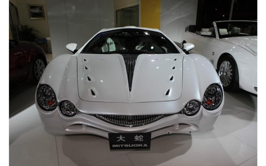 Ugly and scary, with a bionic design, a super sports car that looks ...