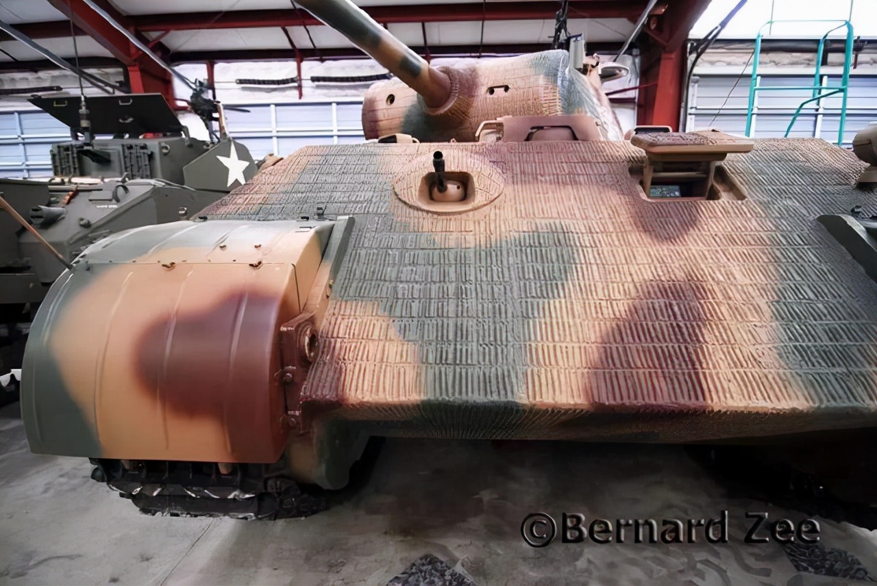 Get into the best-preserved German "Black Panther" medium tank in World ...