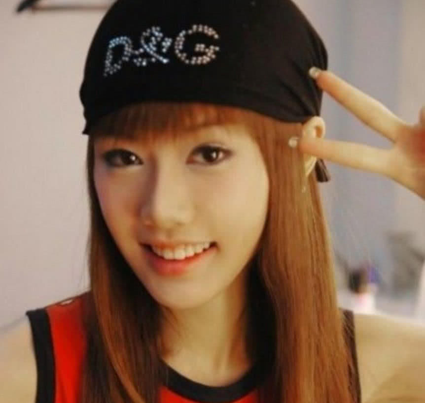 8 "obsessed with plastic surgery" actresses, some have deformed faces ...