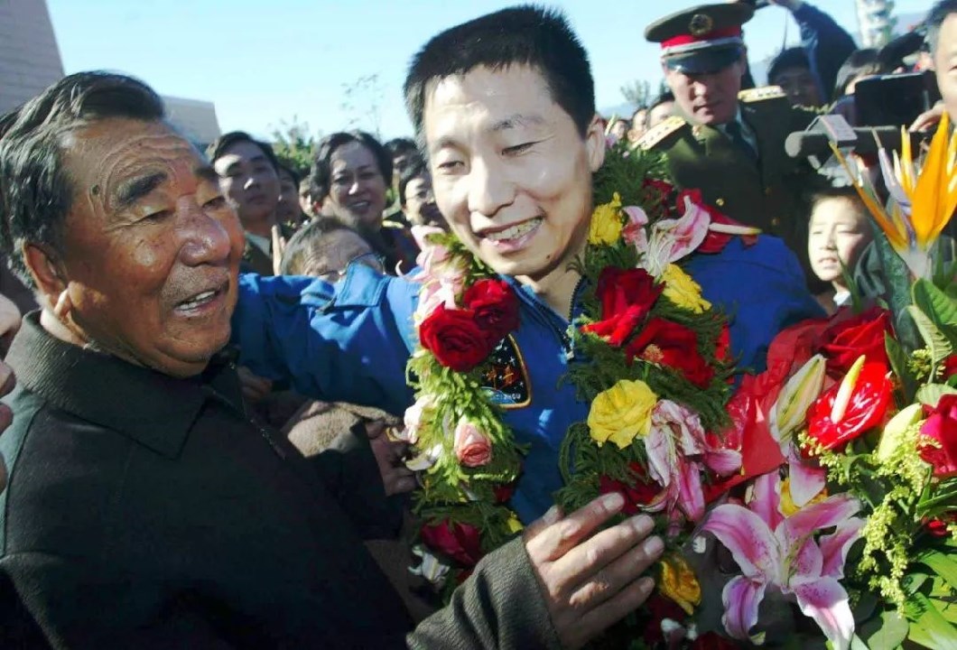After Yang Liwei went back to Earth, why did he never return to space ...