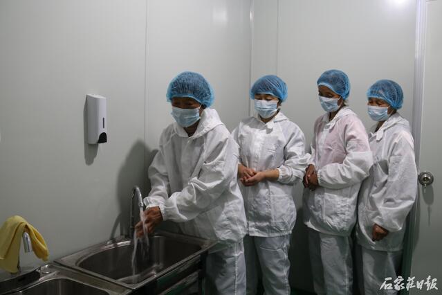 Li Jianbo and Wu Chunxue: The entrepreneurial road started with a bowl ...