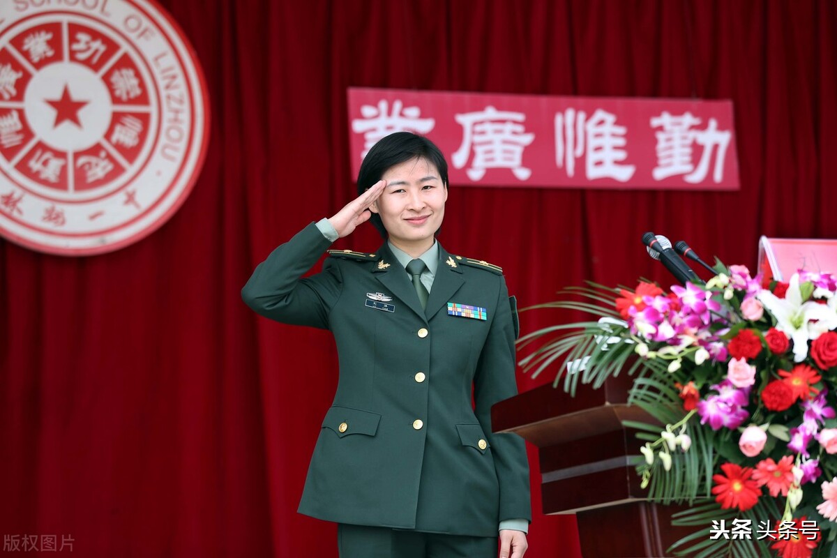 Liu Yang, the first female astronaut of the People's Liberation Army ...
