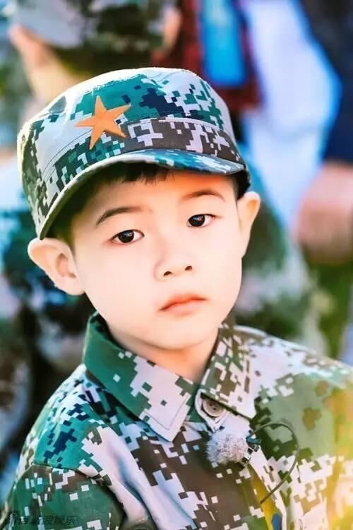 10-year-old Angie already has a small belly?Sha Yi reposted a recent ...