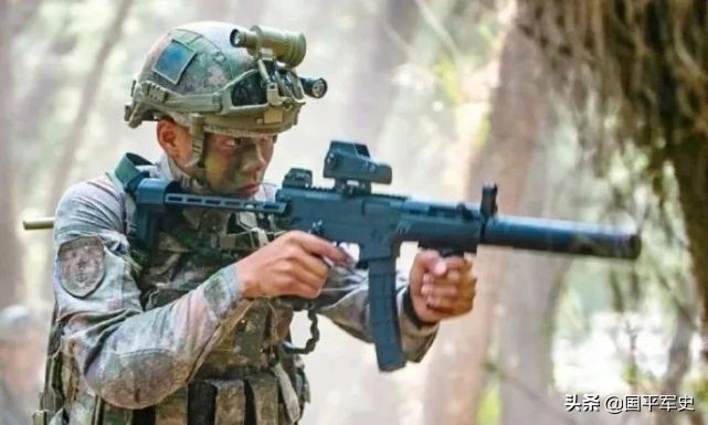 QCQ171 type submachine gun, the appearance is very tough and cool, with ...