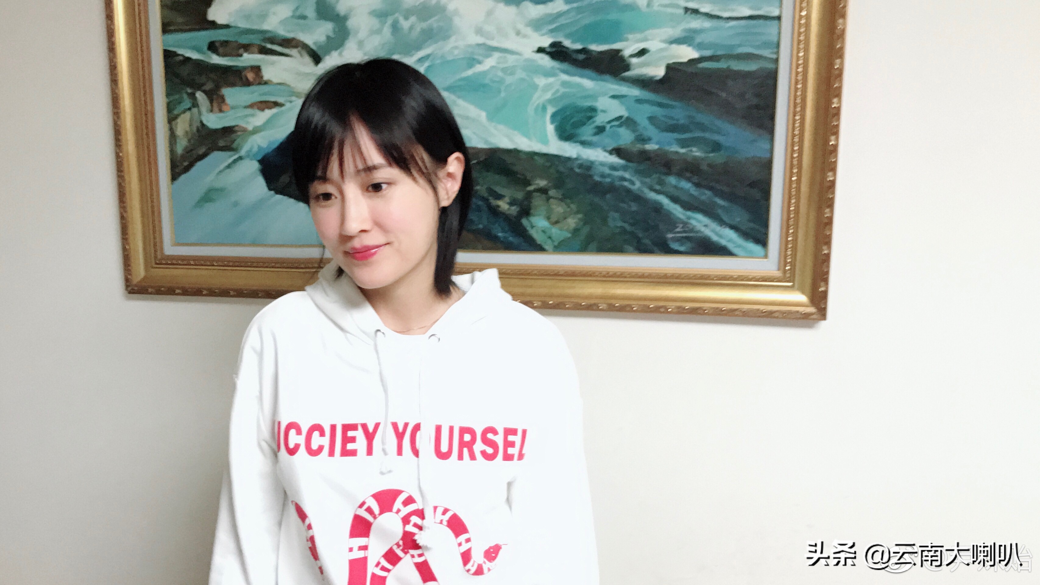 The ending song of "Yunnan Worm Valley" was "contracted" by Pan Yueming ...