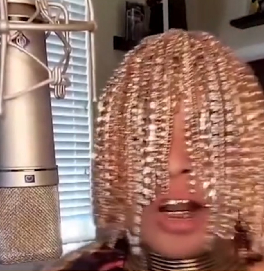 The 23-year-old actor underwent surgery and planted gold chains all ...