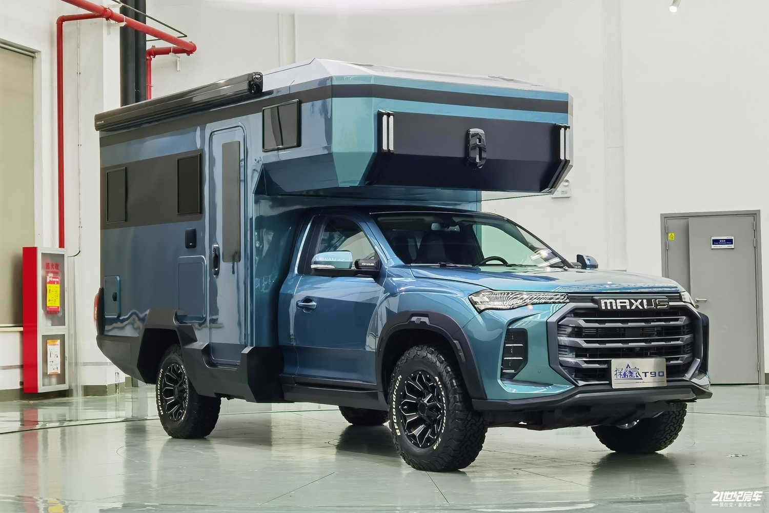 Interior exposure, SAIC Maxus Explorer T90 4WD light off-road touring ...