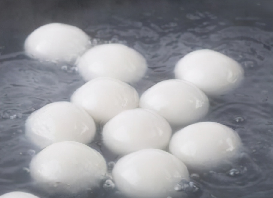 It's a big mistake to make glutinous rice balls when boiling water ...