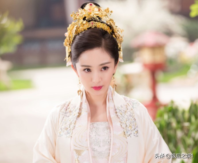 Yang Mi starred as the heroine of "Siming", the hero is the top niche ...