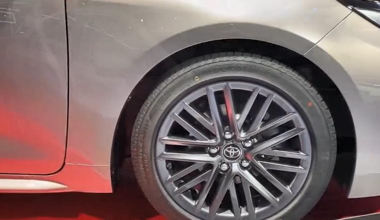 Toyota has launched a new 2022 compact car, "Ling Shang", which looks ...