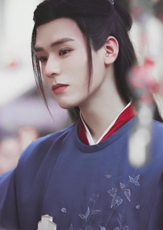 "Siming" is about to start shooting, Yang Mi's partner Gong Jun staged ...