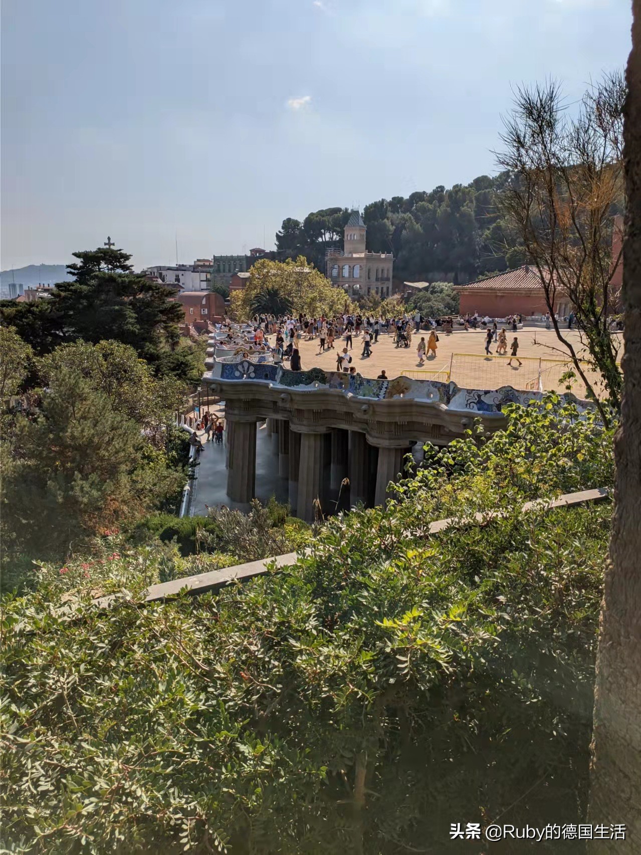 Eight Thousand Miles of Road, Clouds and Moon-Autumn Holiday Tram Tesla ...