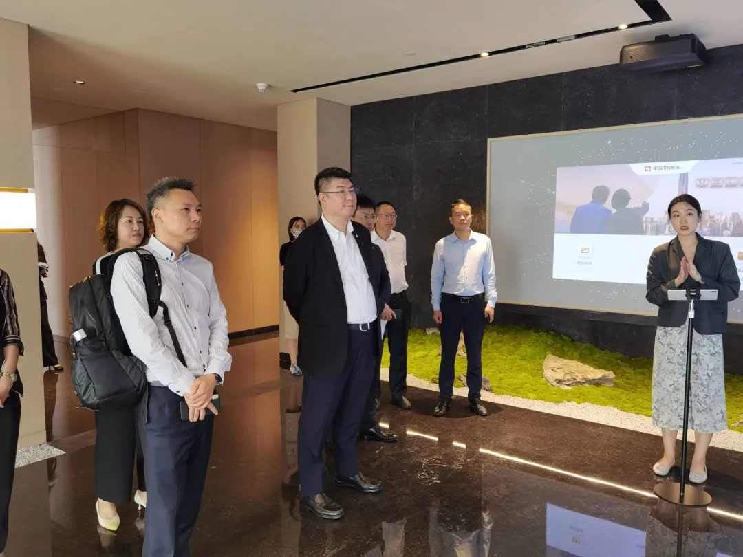 Geng Jingxing, CEO of Greenland Group, visited Tencent headquarters and ...