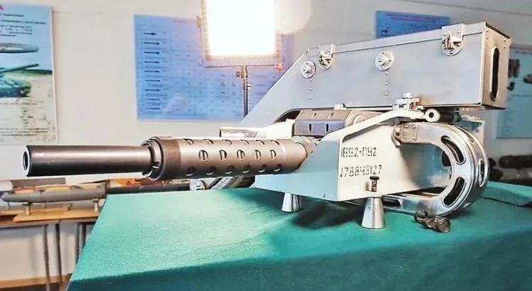 Shoots twenty rounds in space, the fastest single-barrel cannon - iNEWS