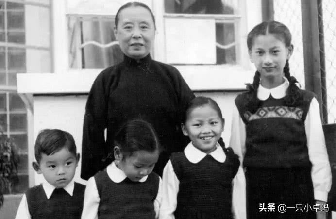 Top socialite Tang Ying in the Republic of China: With two character ...