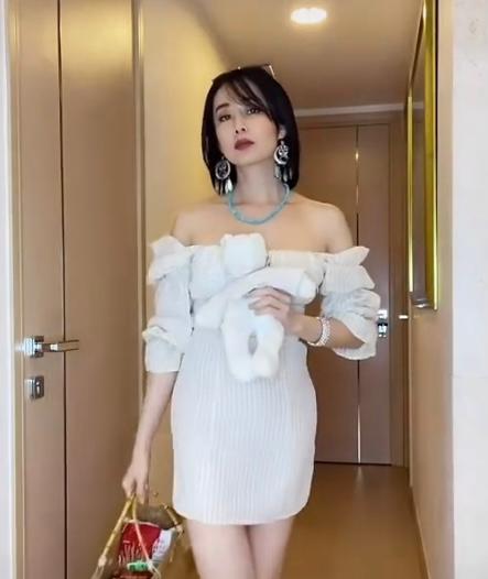 46-year-old star girl Sun Jiajun's recent situation, her figure is so good that she has a good ...