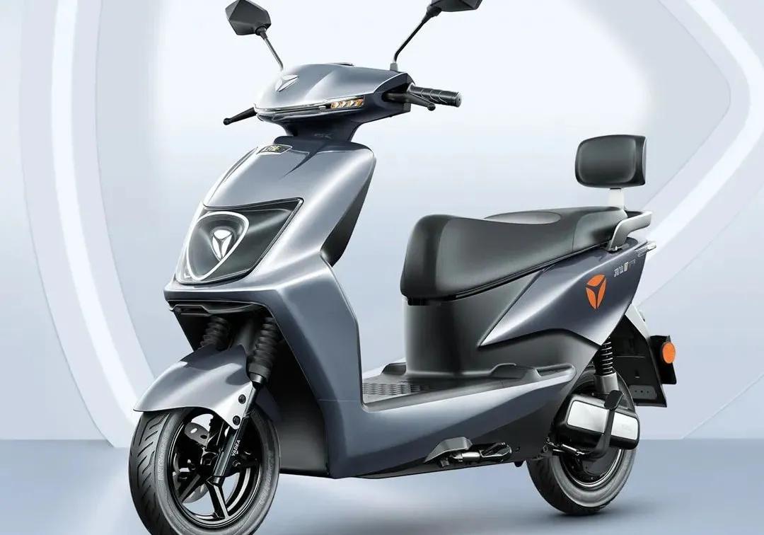 Yadea launched two new cars: 2.0T7 and 2.0 E8, with a battery life of ...