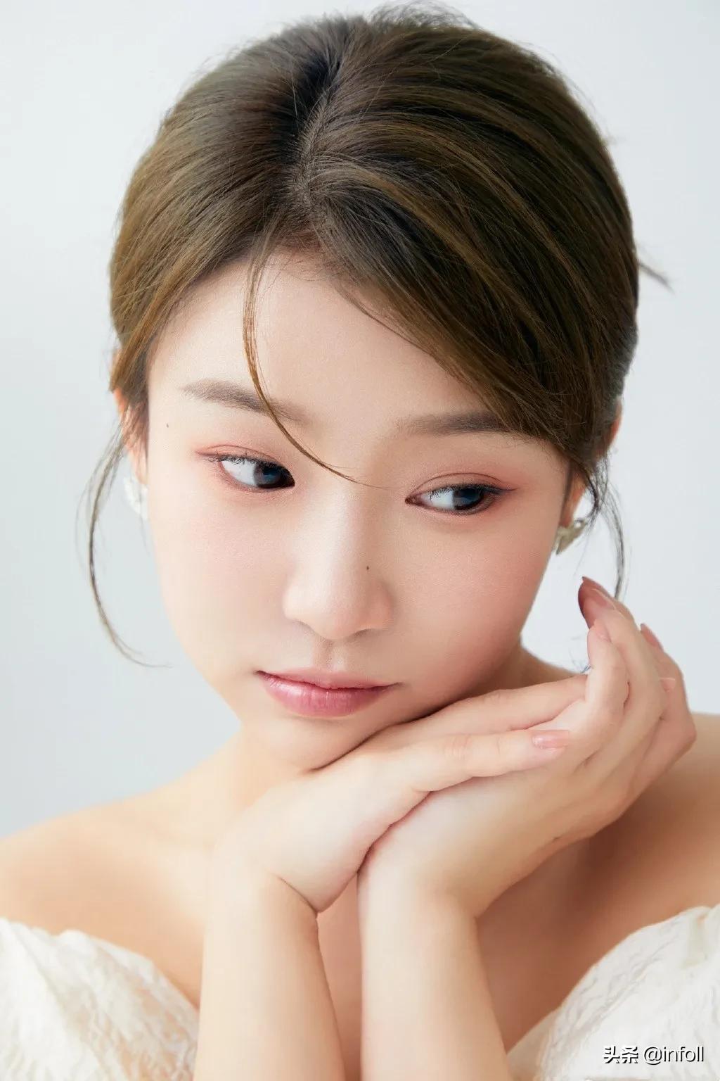 Lin Junyi set of small fresh photos - iNEWS