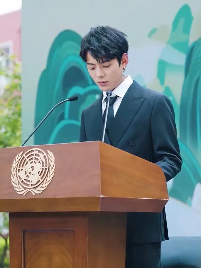 As expected!It's only been red for half a year, why did Ding Zhen ...