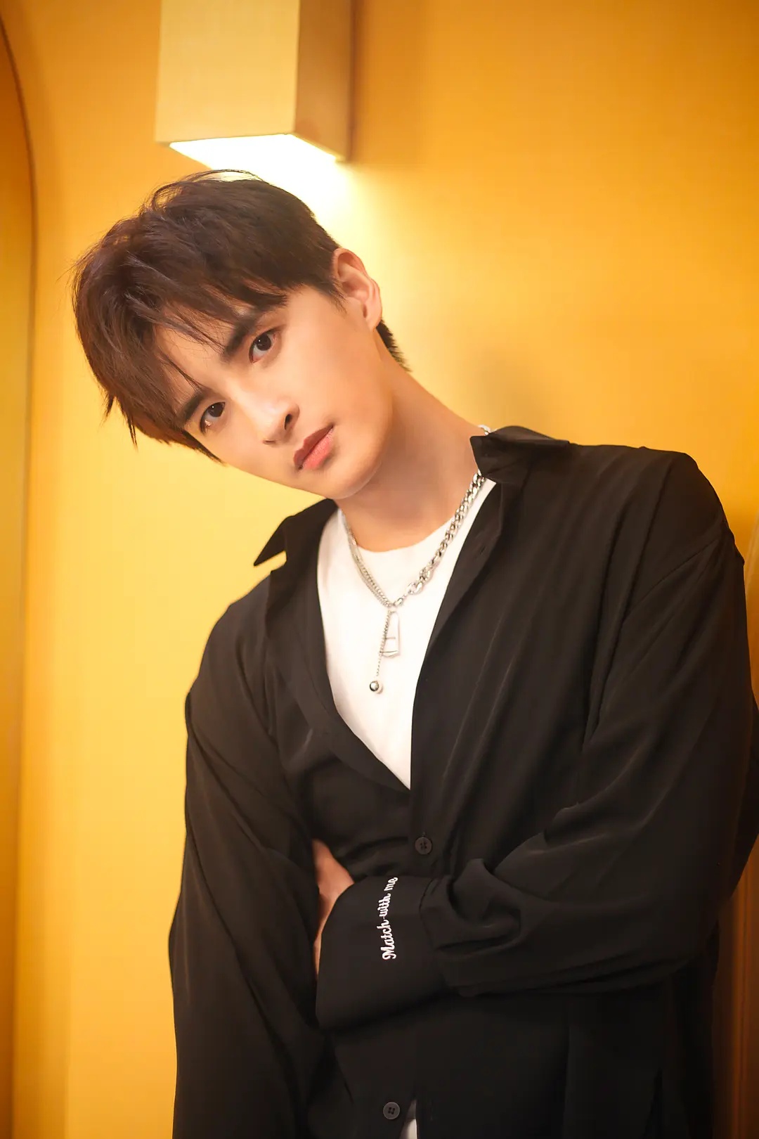 The supreme leader Lihe meets with beautiful women late at night, Zhang ...