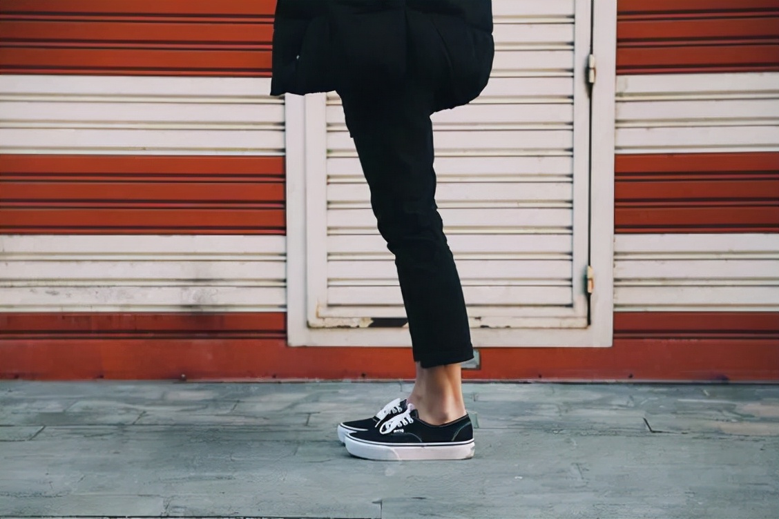 Timeless skate shoes - iNEWS