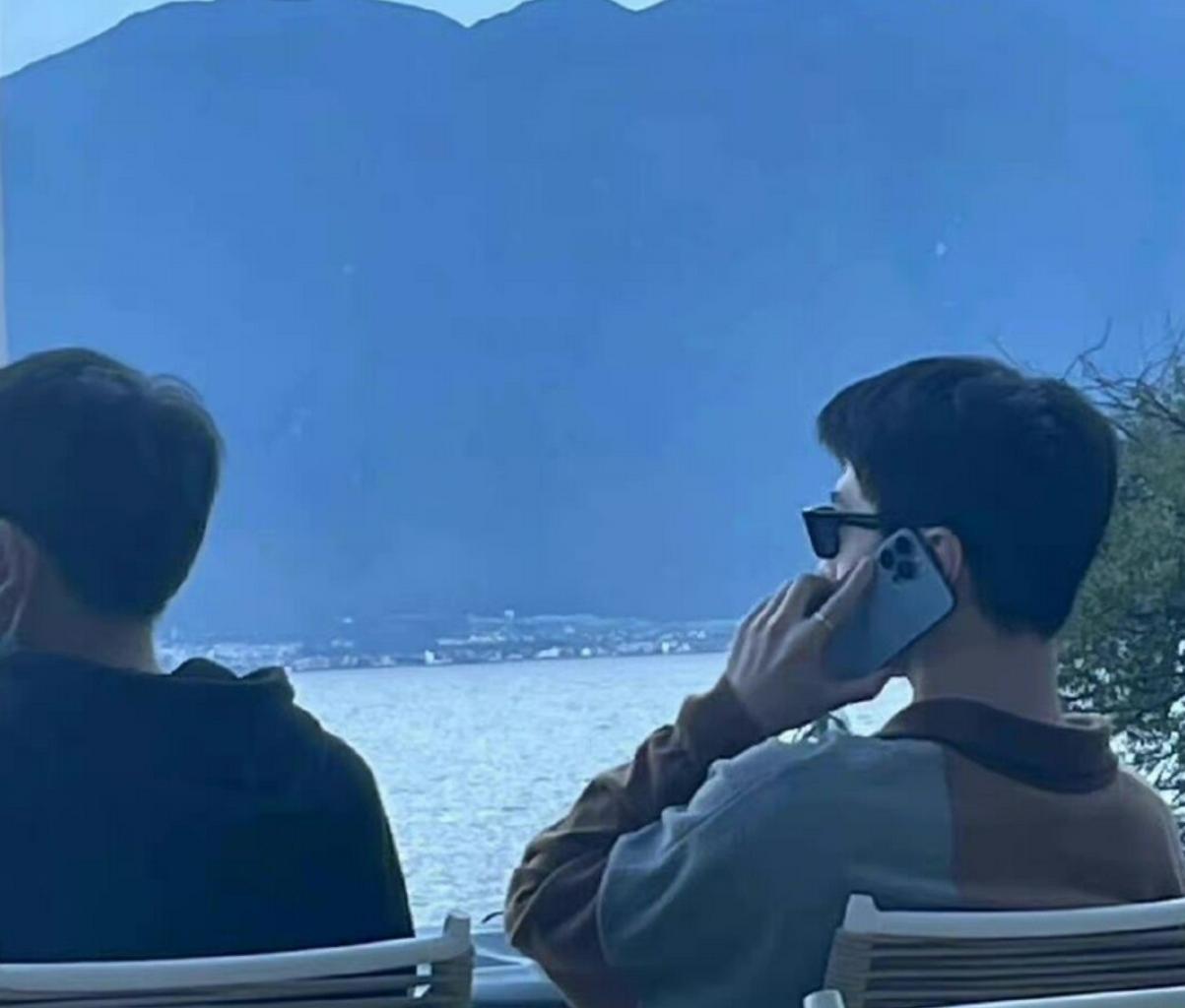 Yang Yang was met by chance on vacation in Dali. The ring on the index ...