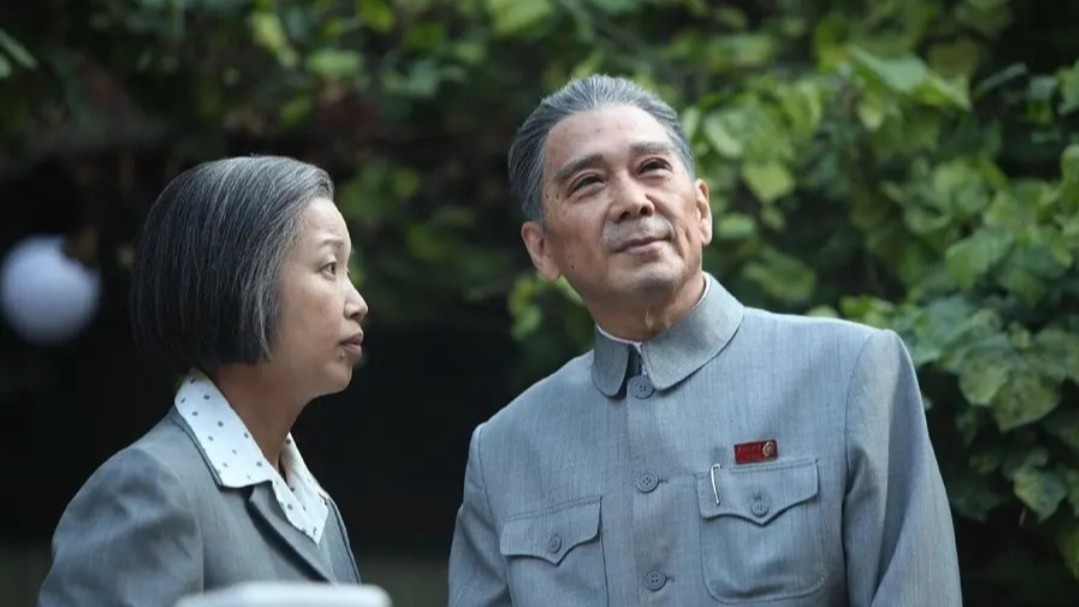 Another serious drama is hot, Sun Weimin plays Premier Zhou again, and ...