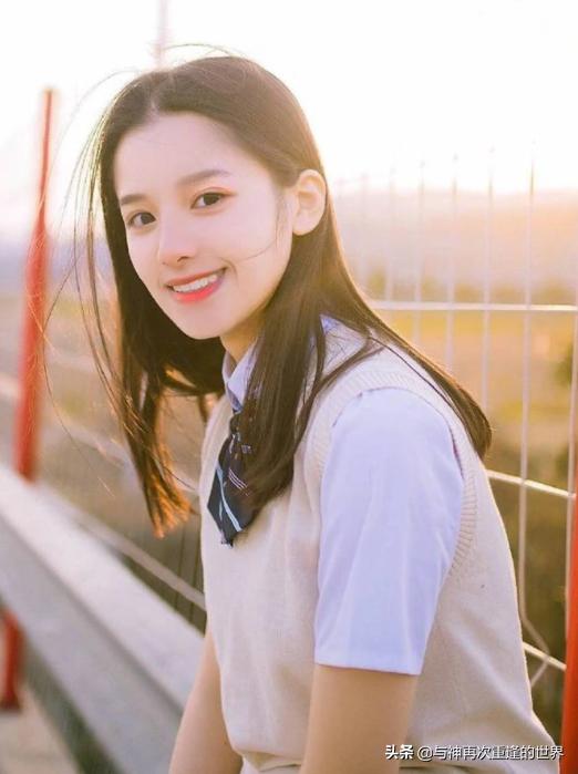 Talk about Zhang Jingyi: Not only a beauty at first sight, but also an ...
