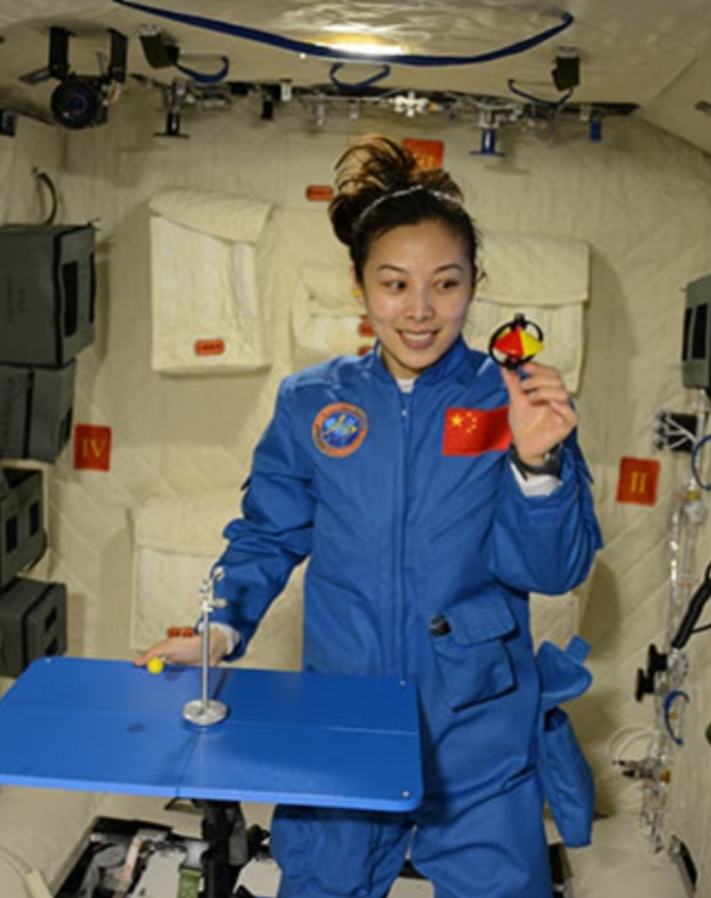 Wang Yaping is much more beautiful than a star - iNEWS