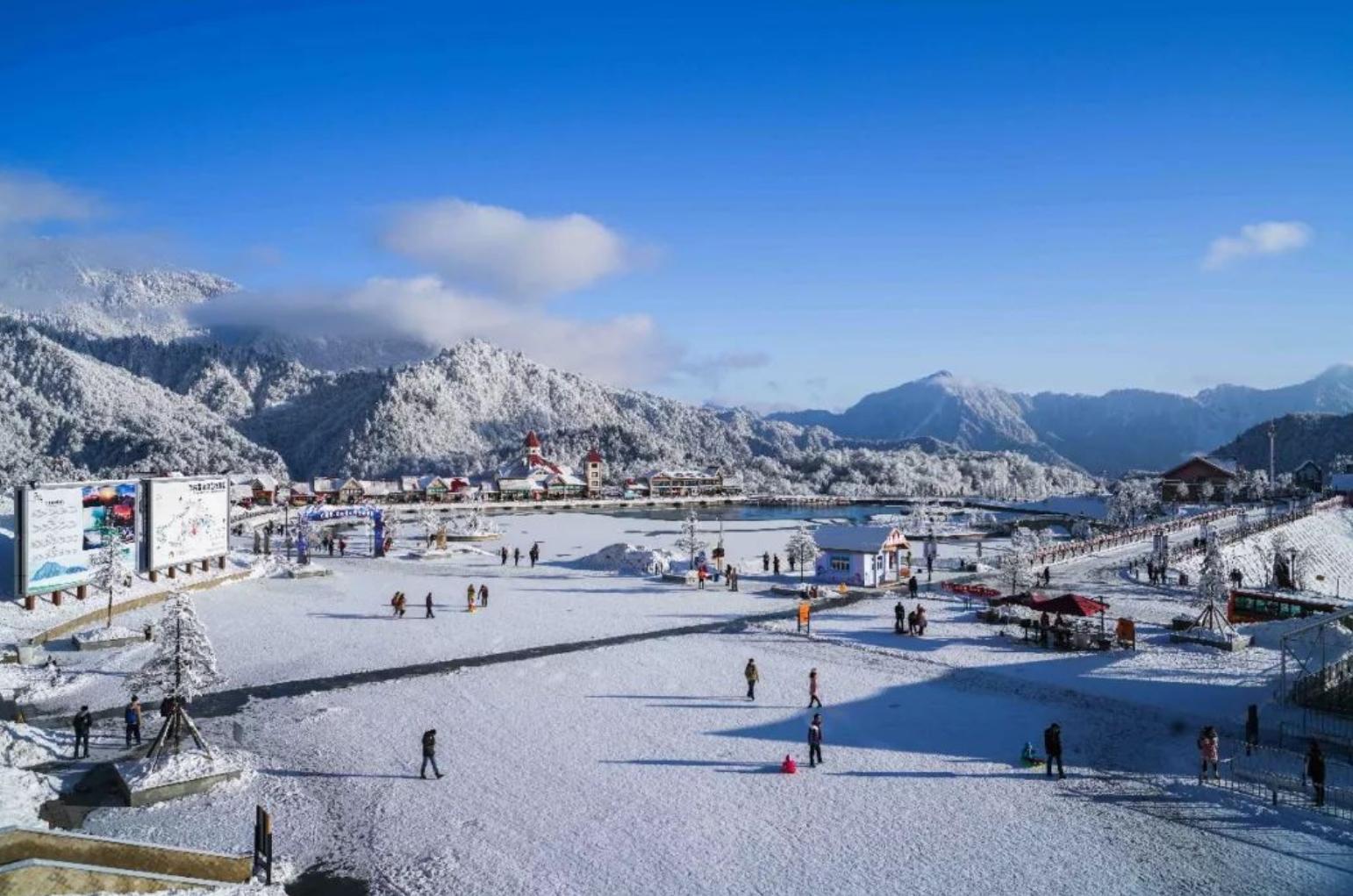 Chengdu people's "popular" ski resort: more than one hundred yuan to ...