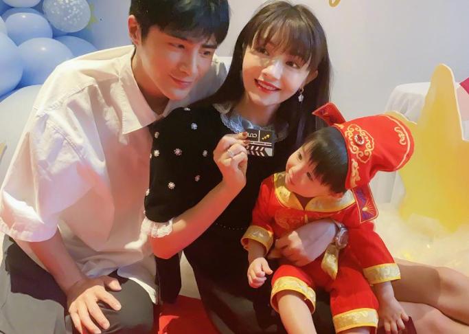 Jiang Chao, Medina officially announced that he had a second child, and ...