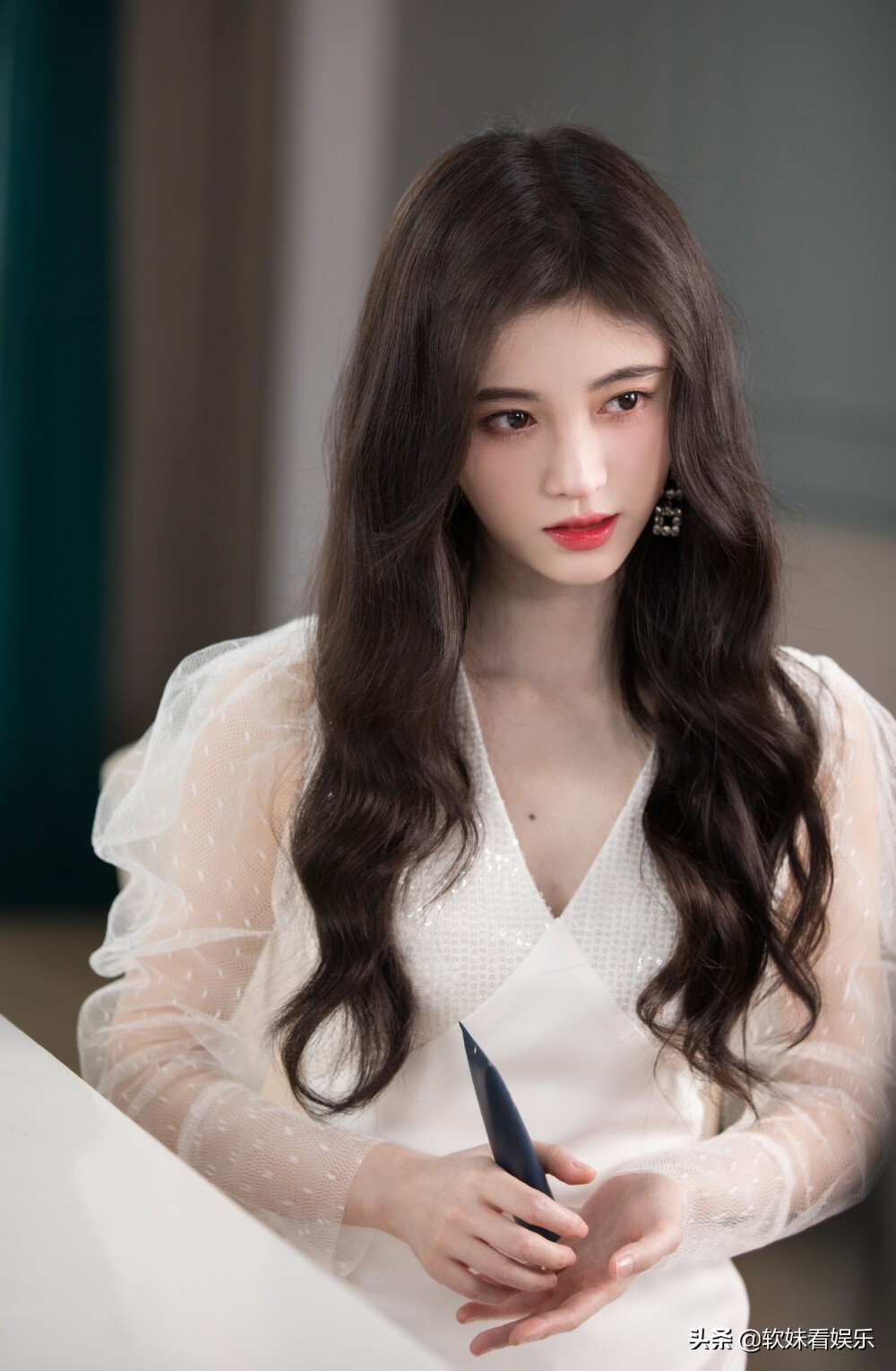 The era belonging to Ju Jingyi has passed?A line of flowers that used ...