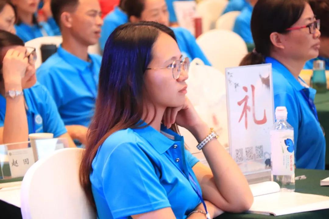 Professor Meng Ze, Department of Comparative Literature, Central South ...