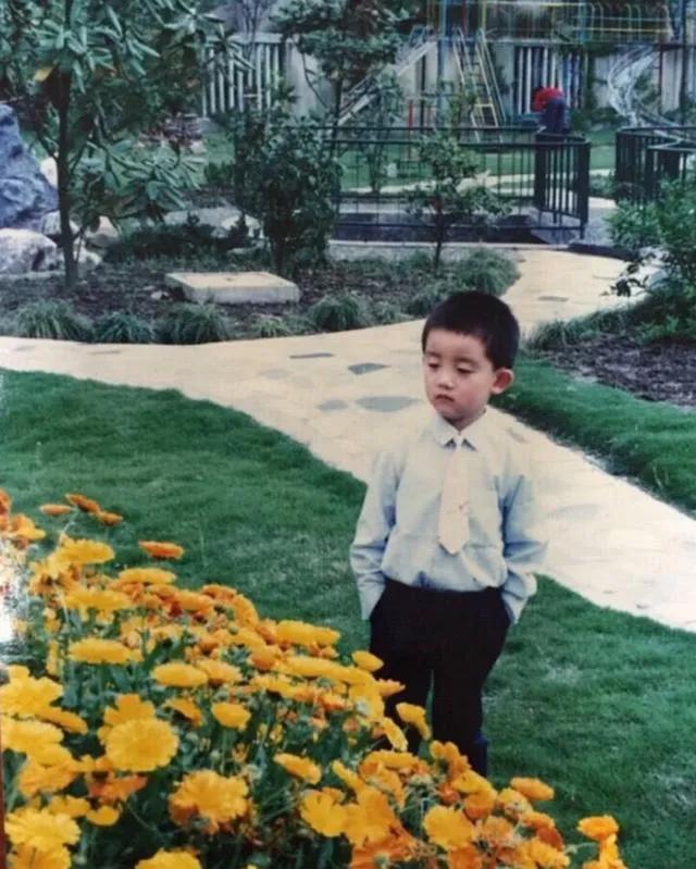 "Little Cheetah" Zheng Kai's turbulent love history, and the famous ...