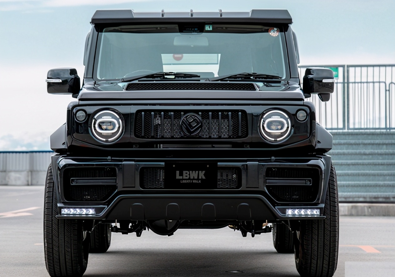 Real shots of the modified Suzuki Jimny!The appearance is greatly ...